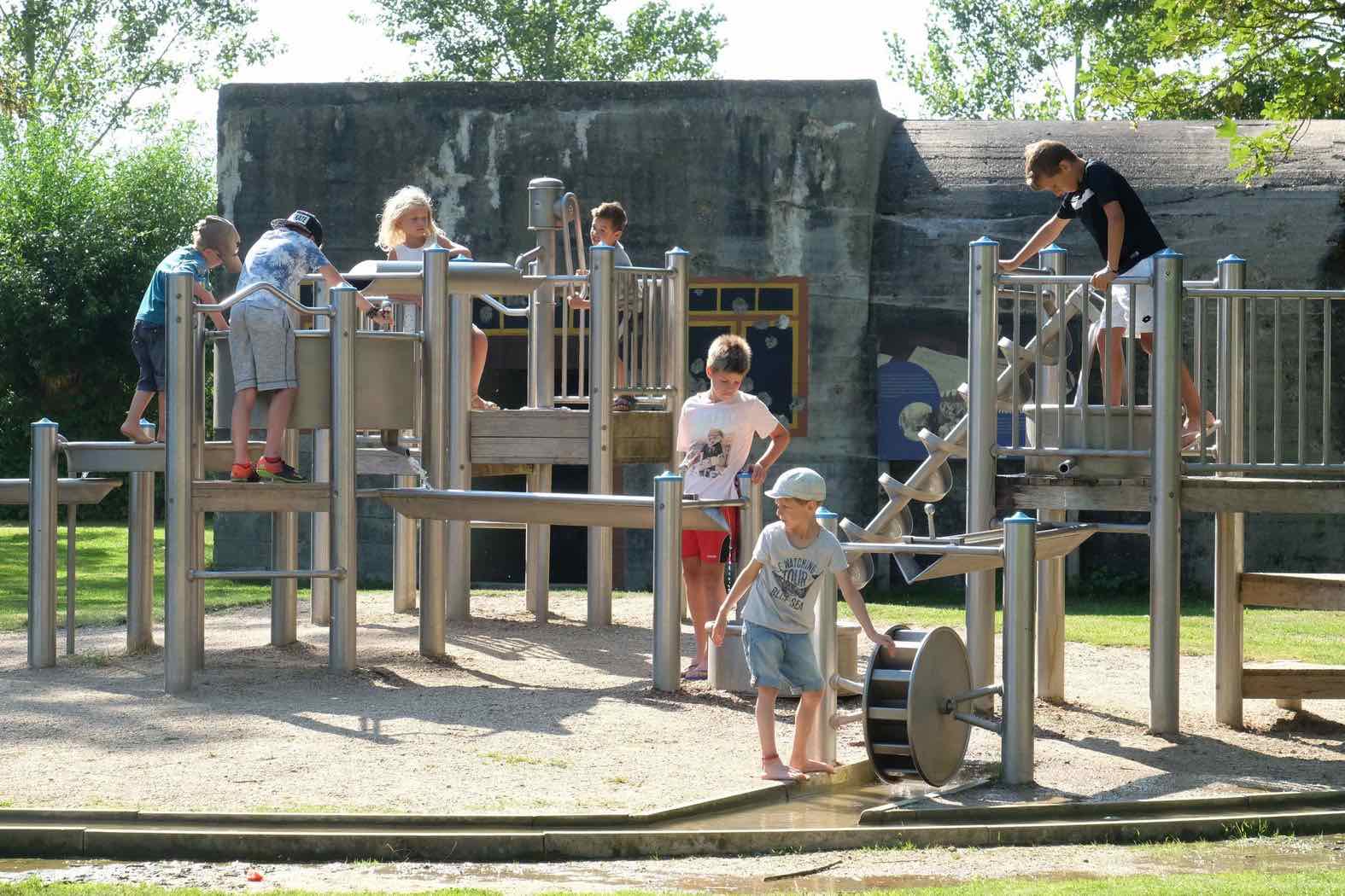 Spiel- und Bunkerpark Groede Podium | Strandcamping Groede
